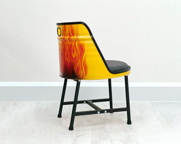 Oil drum chair "Liam" - Tonnentumult oildrum.shop - barrel furniture